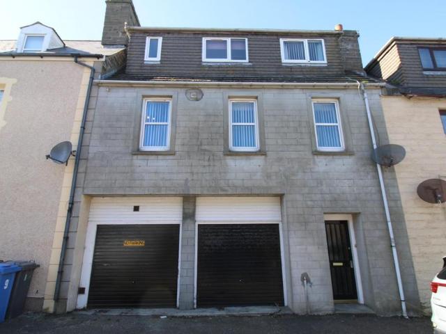 2 bedroom maisonette for sale