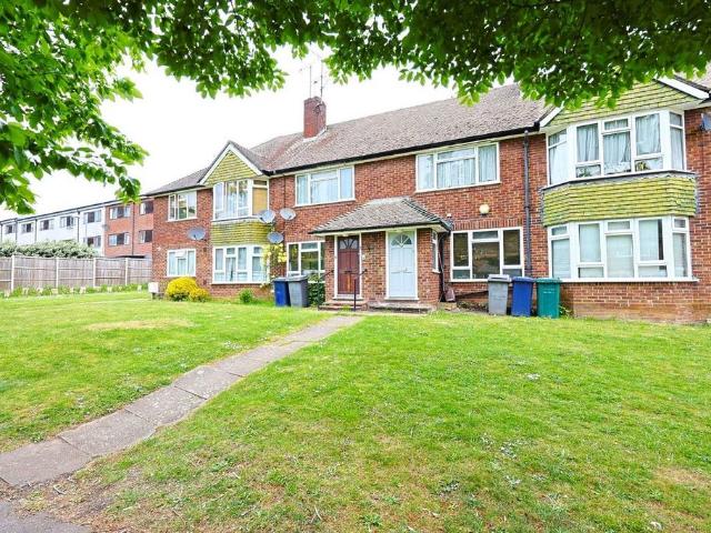 2 bedroom maisonette for sale