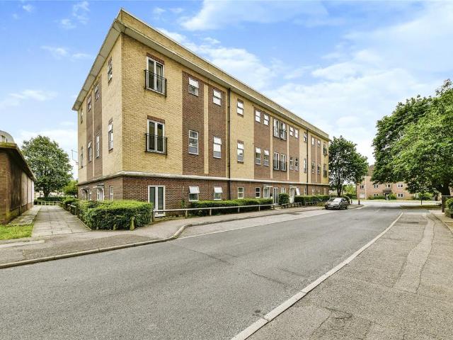 2 bedroom maisonette for sale