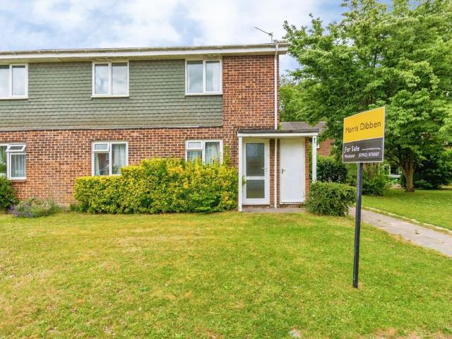 2 bedroom maisonette for sale