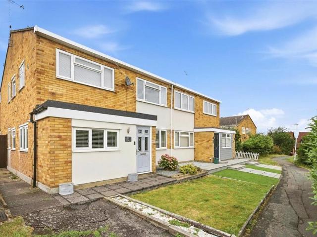 2 bedroom maisonette for sale