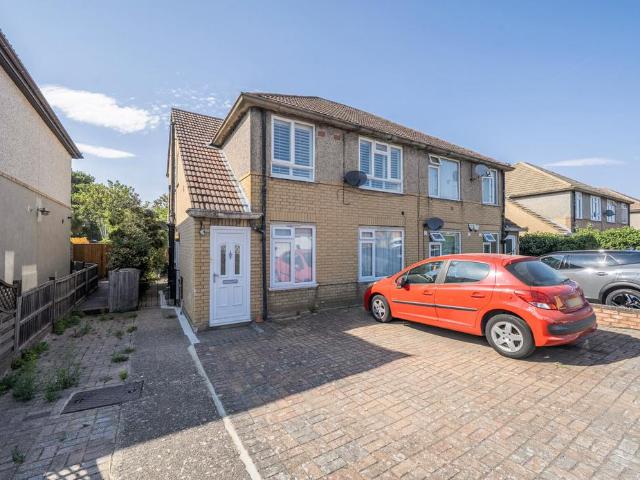 2 bedroom maisonette for sale