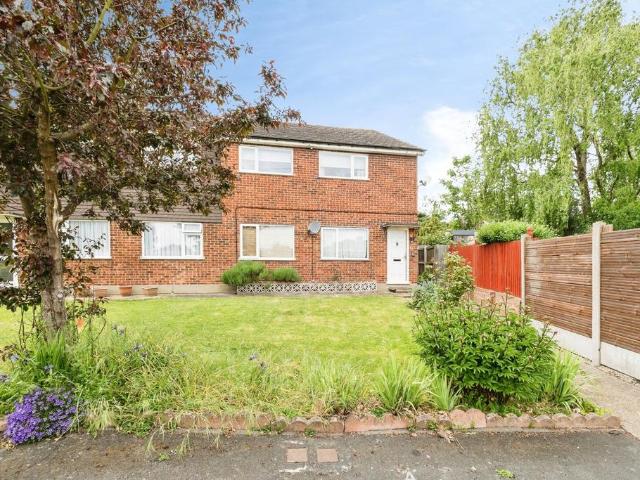 2 bedroom maisonette for sale