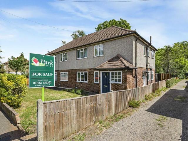 2 bedroom maisonette for sale