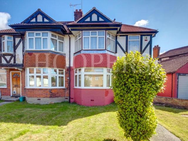 2 bedroom maisonette for sale