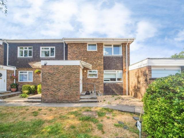 2 bedroom maisonette for sale