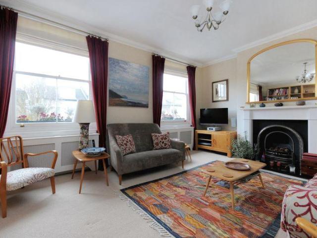 2 bedroom maisonette for sale