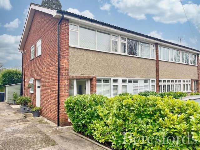 2 bedroom maisonette for sale