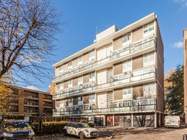 2 bedroom maisonette for sale