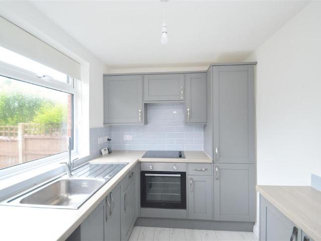 2 bedroom maisonette for sale