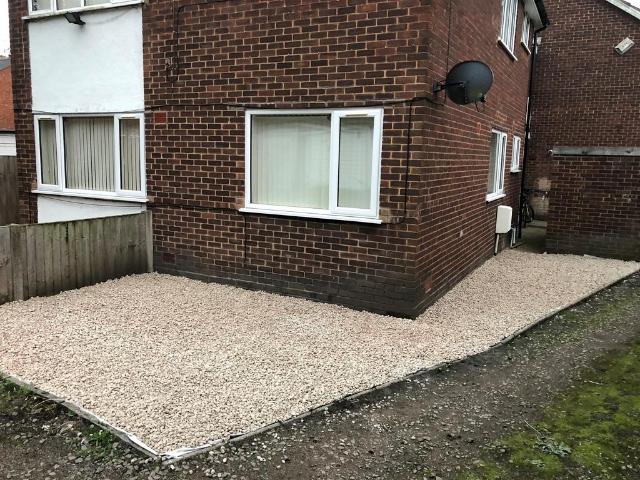 2 bedroom maisonette for sale