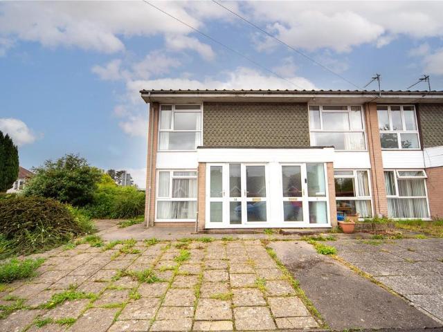 2 bedroom maisonette for sale