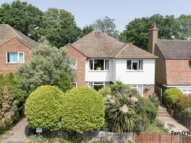 2 bedroom maisonette for sale