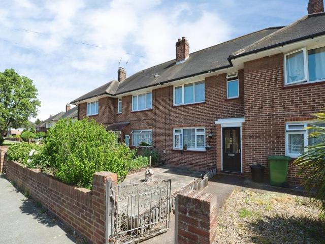2 bedroom maisonette for sale