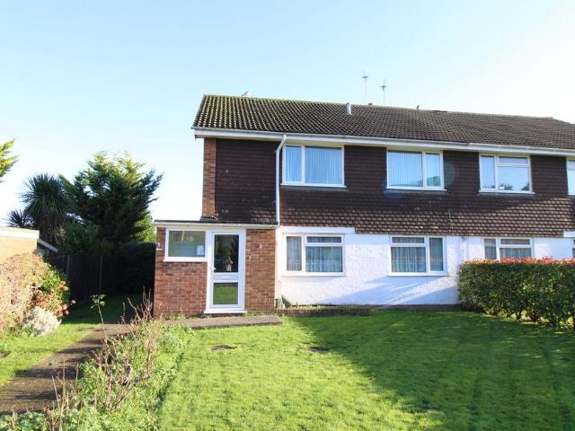 2 bedroom maisonette for sale