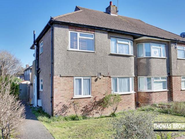 2 bedroom maisonette for sale
