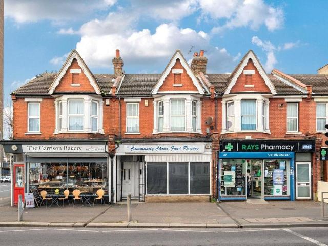 2 bedroom maisonette for sale