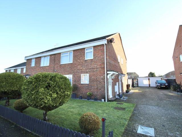 2 bedroom maisonette for sale