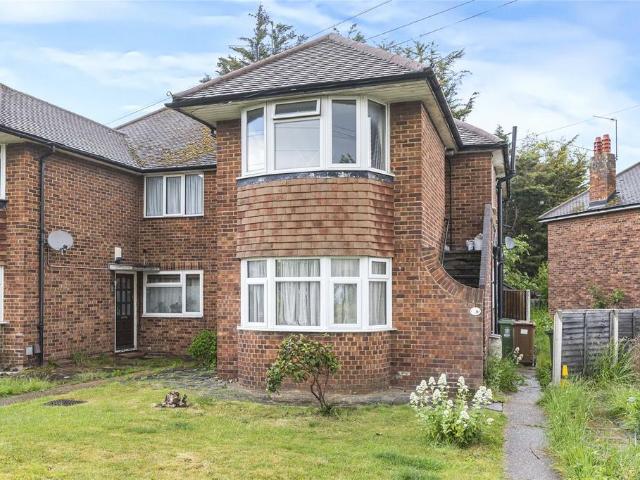 2 bedroom maisonette for sale