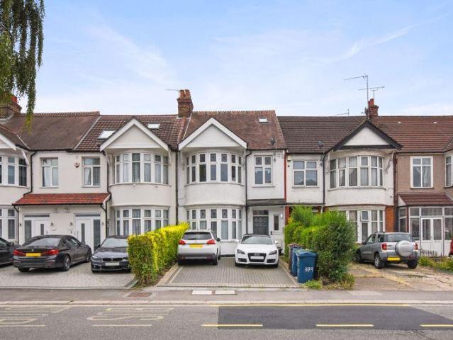 2 bedroom maisonette for sale