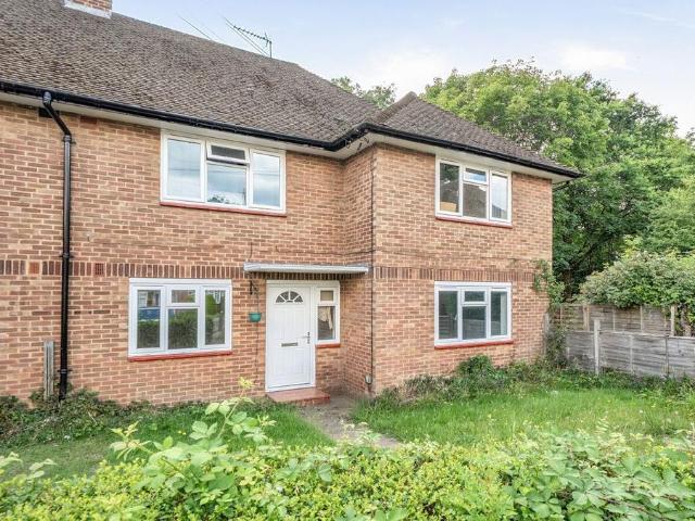 2 bedroom maisonette for sale