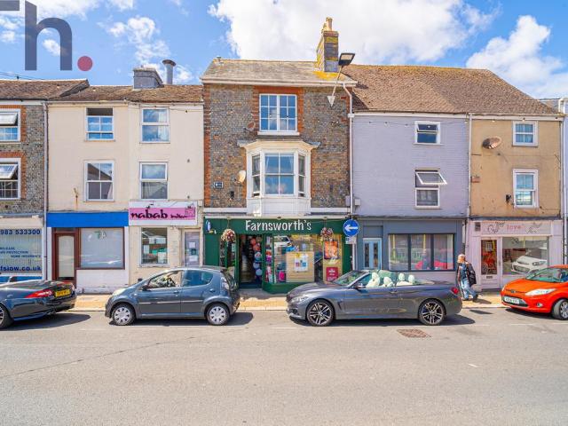 2 bedroom maisonette for sale