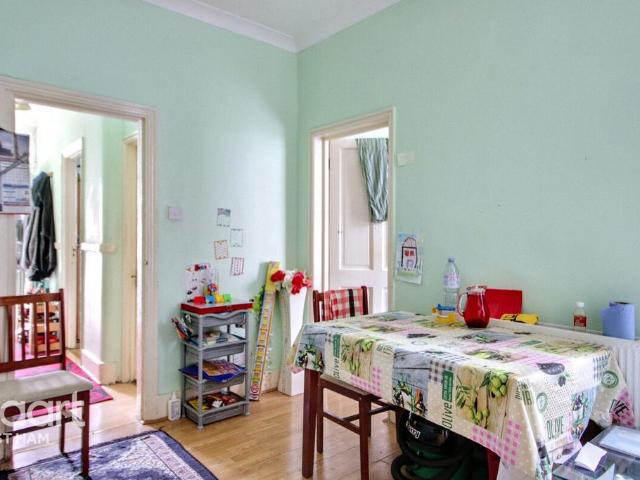 2 bedroom maisonette for sale