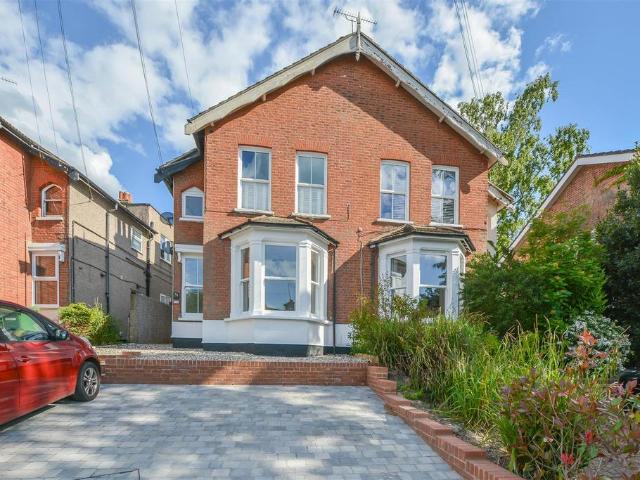 2 bedroom maisonette for sale