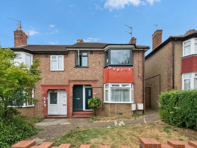 2 bedroom maisonette for sale