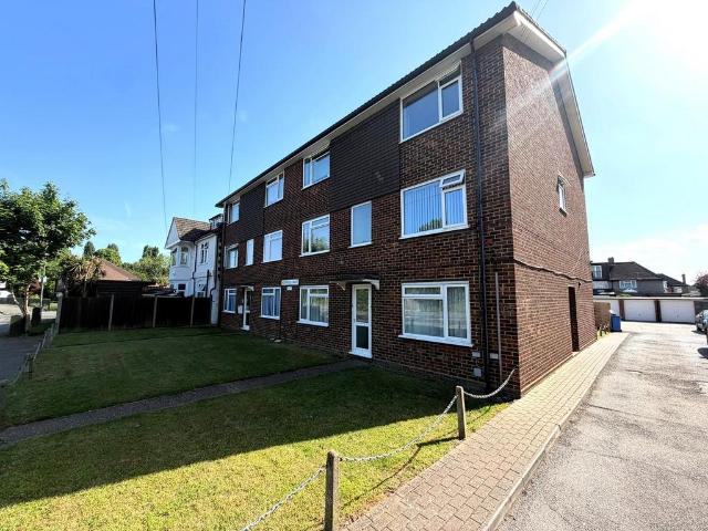 2 bedroom maisonette for sale
