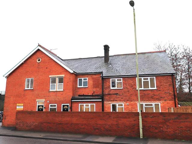 2 bedroom maisonette for sale