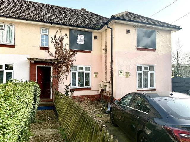 2 bedroom maisonette for sale