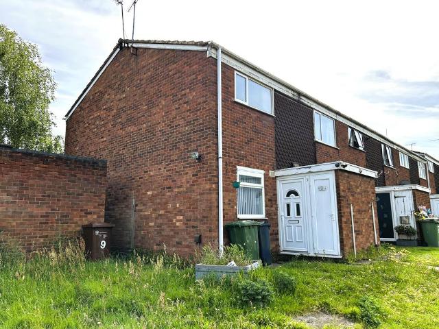 2 bedroom maisonette for sale
