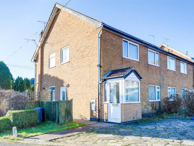 2 bedroom maisonette for sale
