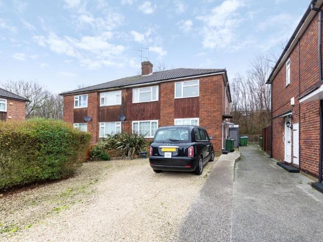 2 bedroom maisonette for sale