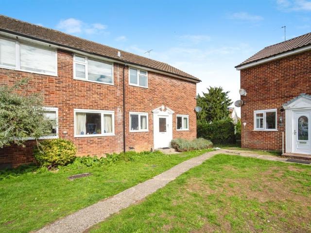 2 bedroom maisonette for sale