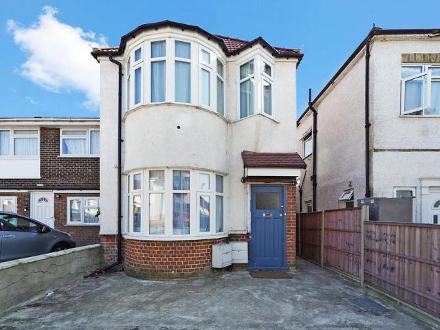 2 bedroom maisonette for sale