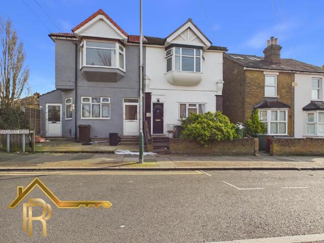 2 bedroom maisonette for sale