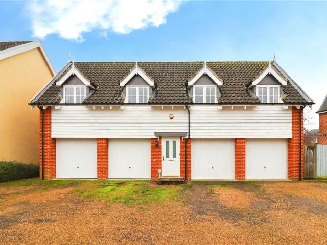 2 bedroom maisonette for sale