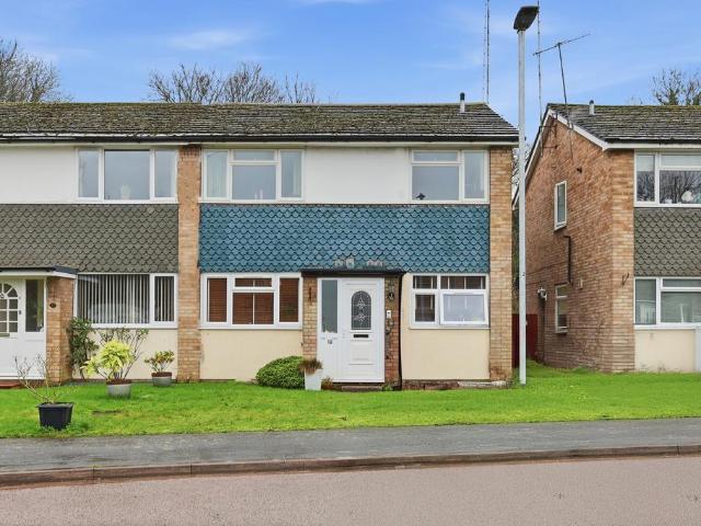 2 bedroom maisonette for sale