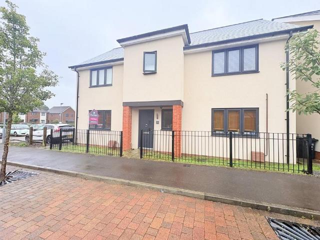 2 bedroom maisonette for sale