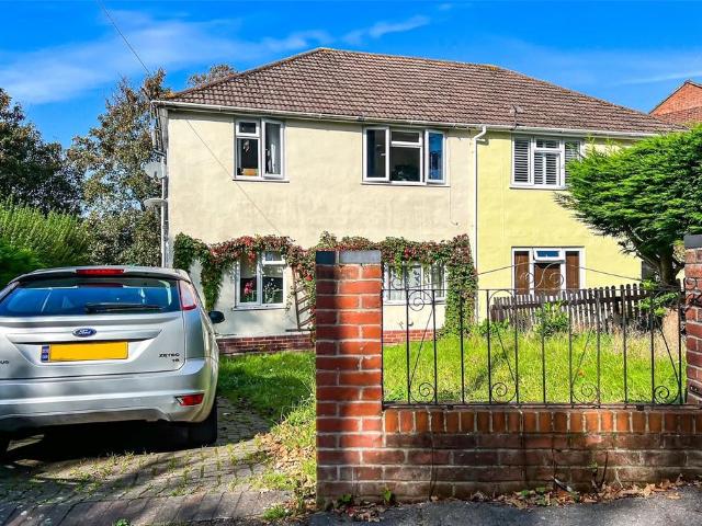 2 bedroom maisonette for sale