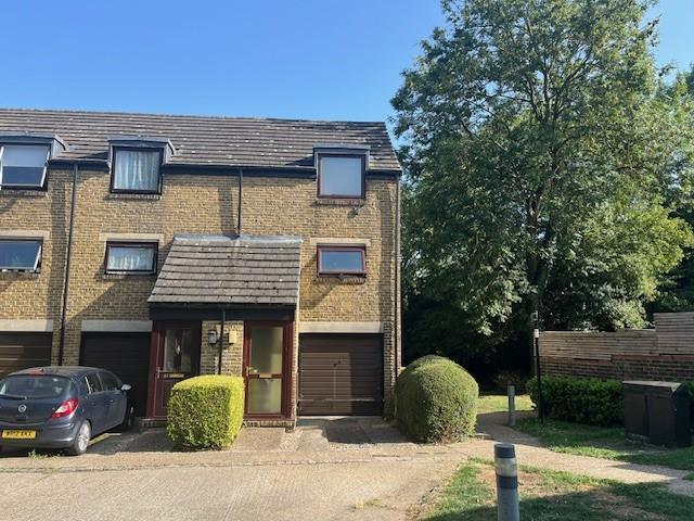 2 bedroom maisonette for sale