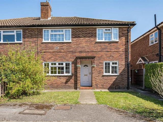 2 bedroom maisonette for sale