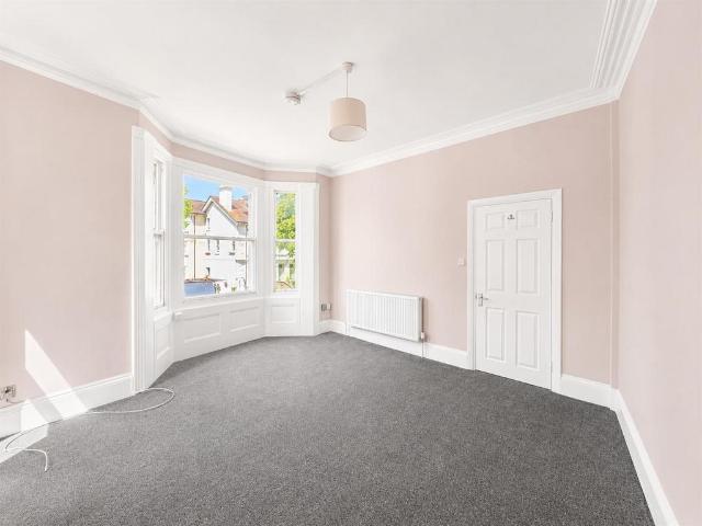 2 bedroom maisonette for sale