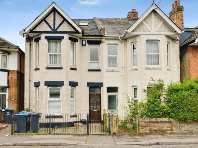 2 bedroom maisonette for sale