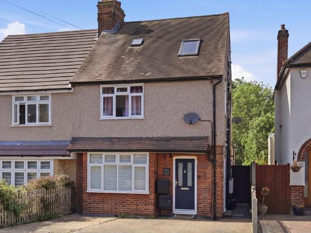 2 bedroom maisonette for sale