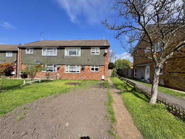 2 bedroom maisonette for sale