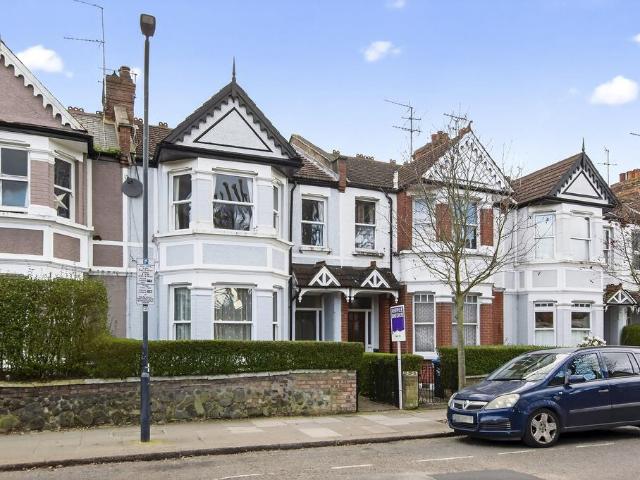 2 bedroom maisonette for sale