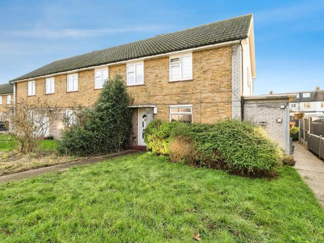 2 bedroom maisonette for sale